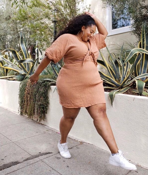 Looks com tênis: 45 inspirações que mesclam conforto e estilo