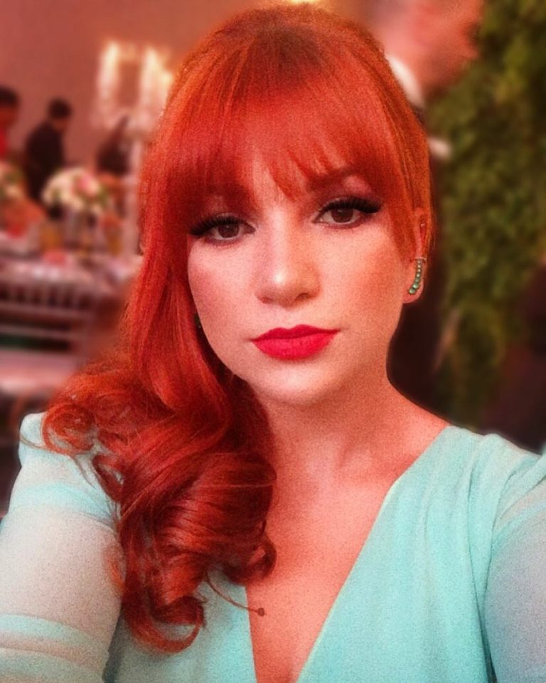 Penteados com franja: dicas e tutoriais para ser a estrela da festa