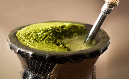 12 benefícios do chá mate e cuidados com o consumo