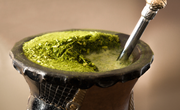 12 benefícios do chá mate e cuidados com o consumo