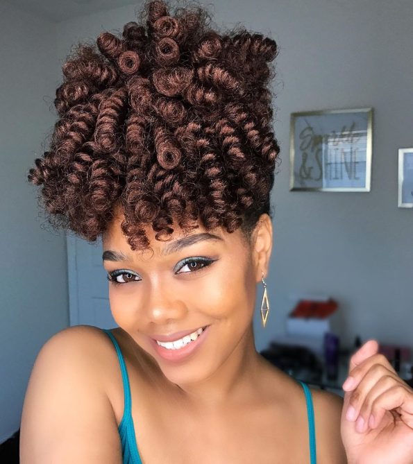 Coque abacaxi: 25 modelos lindos e dicas para fazer o penteado em casa