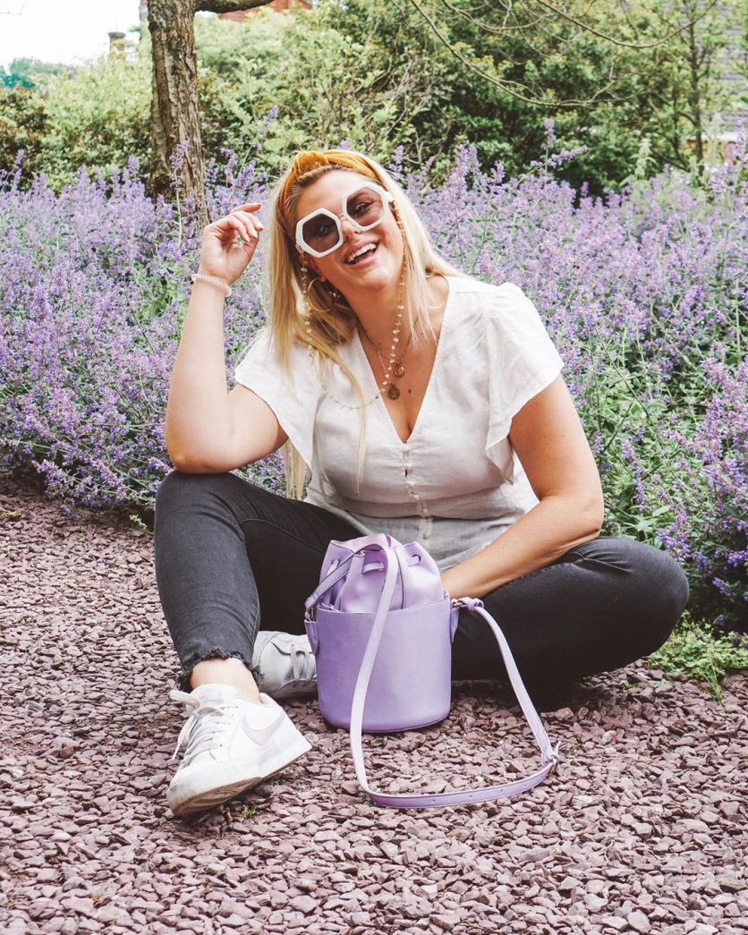 Cor lavanda: 35 inspirações para adotar a tonalidade nos seus looks
