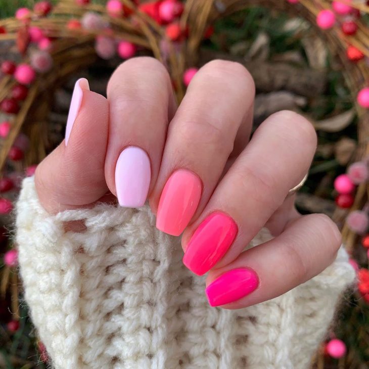 Esmalte rosa: 45 formas de usar essa cor maravilhosa em suas unhas