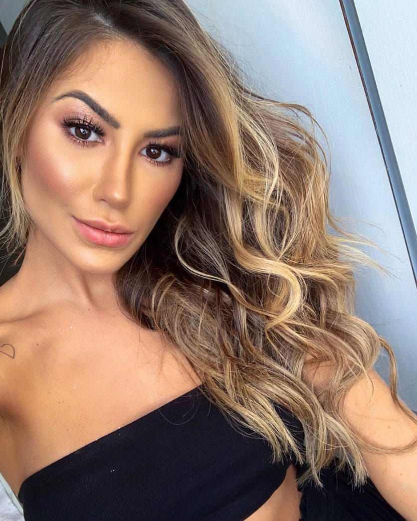 Loiro champagne: saiba tudo sobre essa tonalidade e aposte na tendência