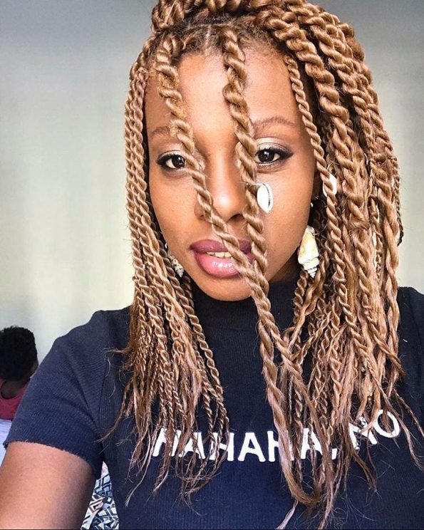 Trança twist: 30 ideias para usar esse método superestiloso