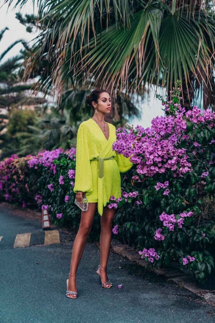 Verde neon: 30 ideias para incluir esse tom no look e usar sem medo
