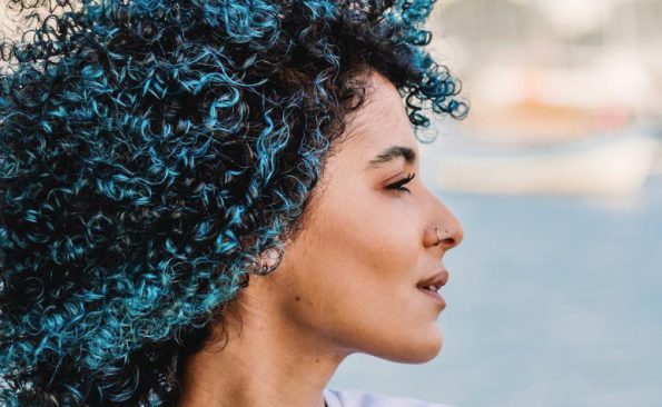 Cabelo cacheado longo: 44 inspirações + cuidados incríveis