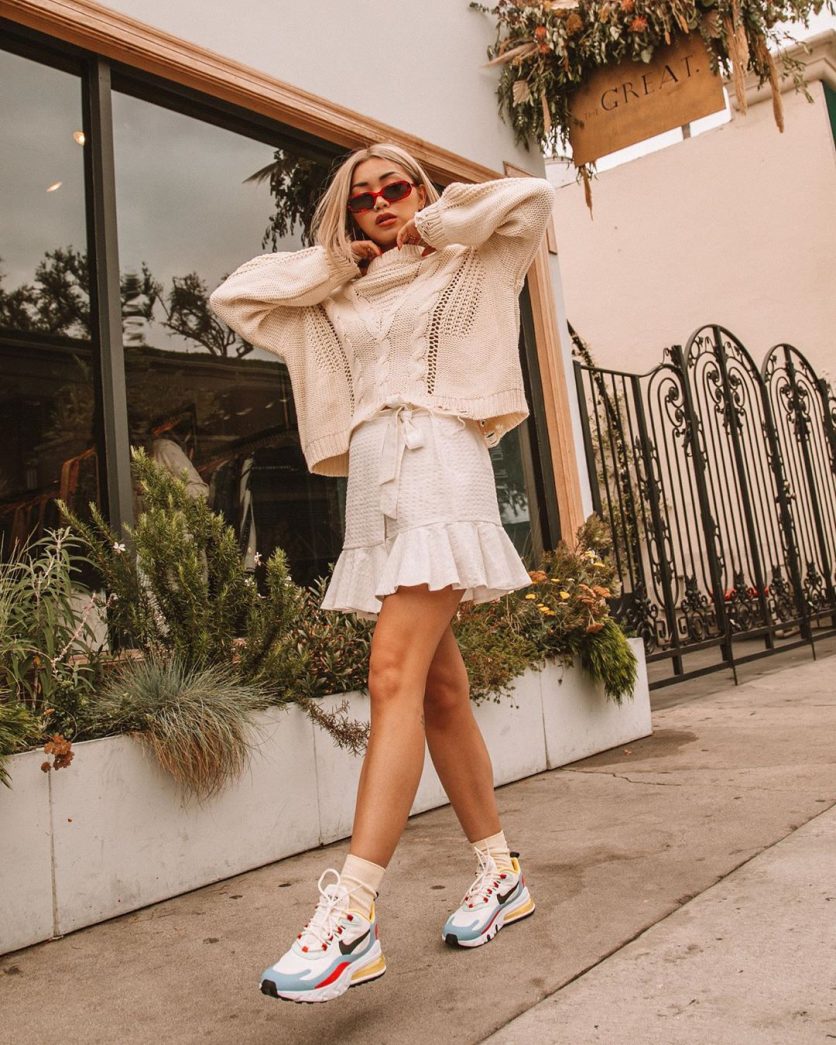 Tênis colorido: 30 looks que mesclam conforto e estilo