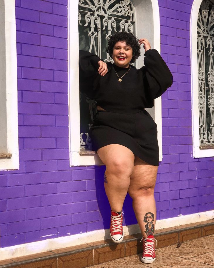 Tênis colorido: 30 looks que mesclam conforto e estilo