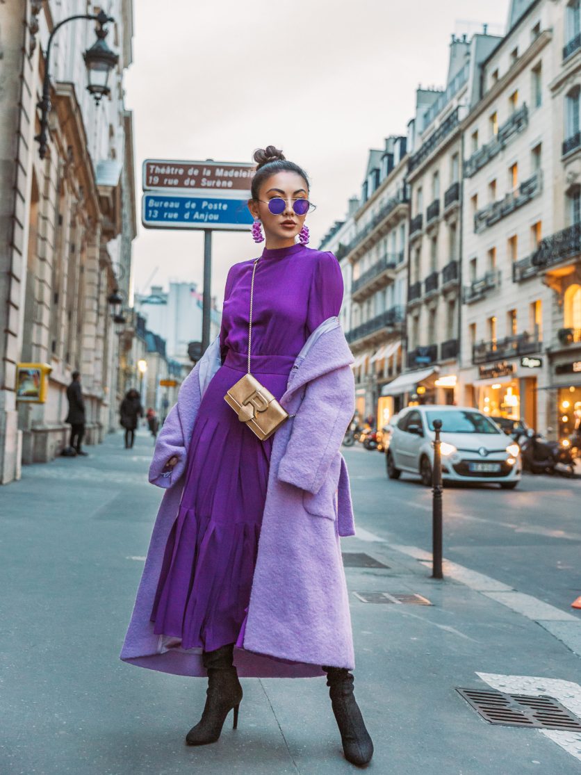 Vestido roxo: 30 ideias de look para abusar dessa peça vibrante