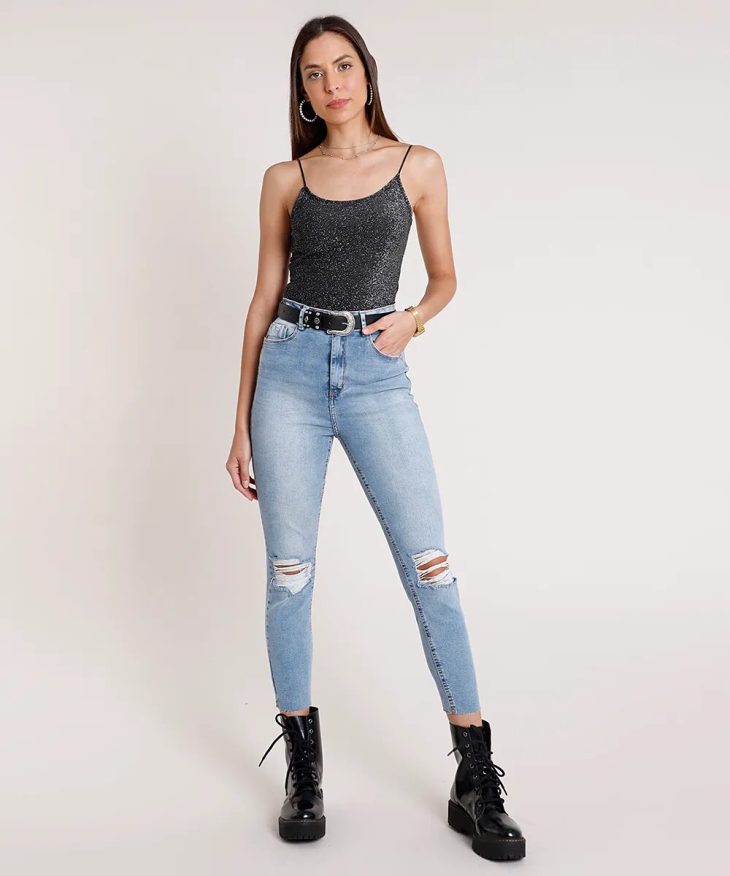 Calça rasgada: 30 looks + tutoriais dessa peça que é puro estilo
