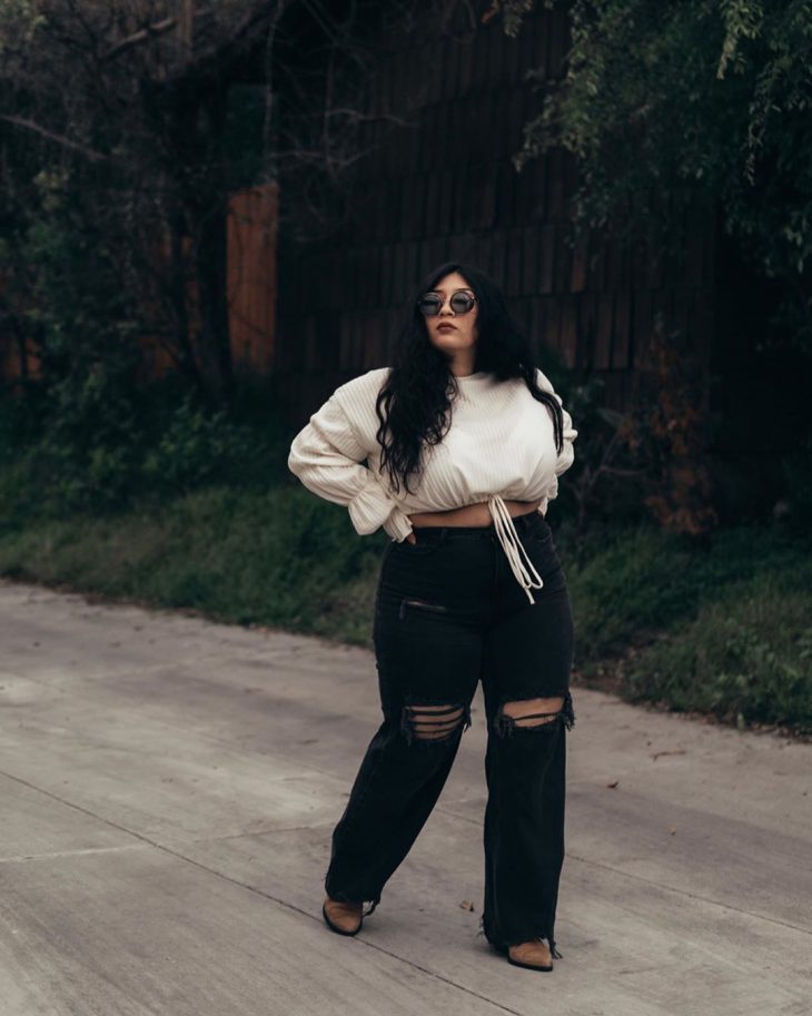 Calça rasgada: 30 looks + tutoriais dessa peça que é puro estilo