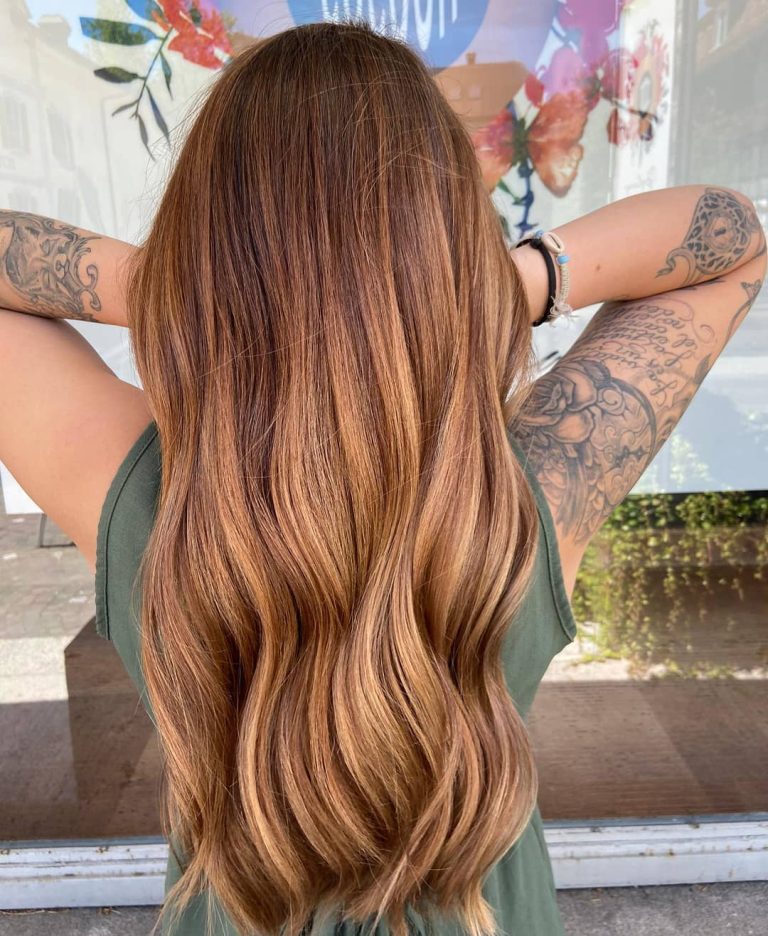 Cabelo caramelo: fotos e como alcançar a cor que é pura tendência