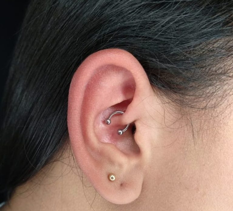 Piercing daith: 15 fotos inspiradoras + relatos e dicas de cuidados