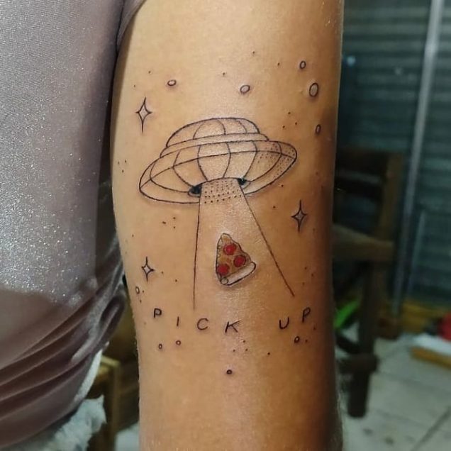 Tatuagem de ET: 40 inspirações para te encorajar a fazer a sua