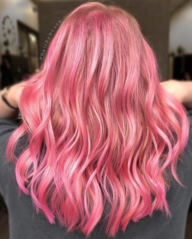 Cabelo com mechas rosas: dicas para apostar na tendência [25 FOTOS]