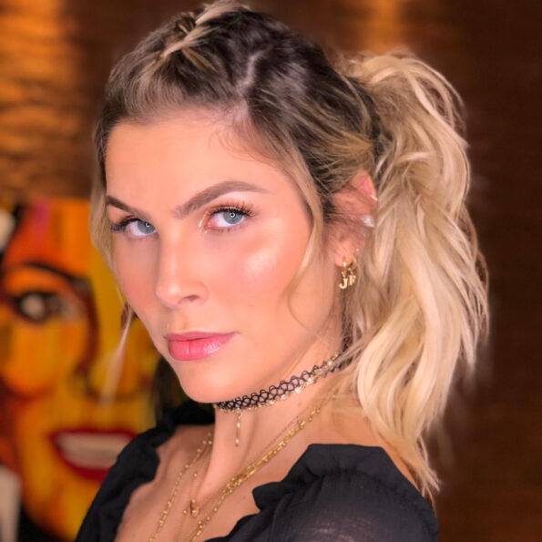 Trança na franja: 25 fotos e como fazer o penteado do momento [VÍDEOS]