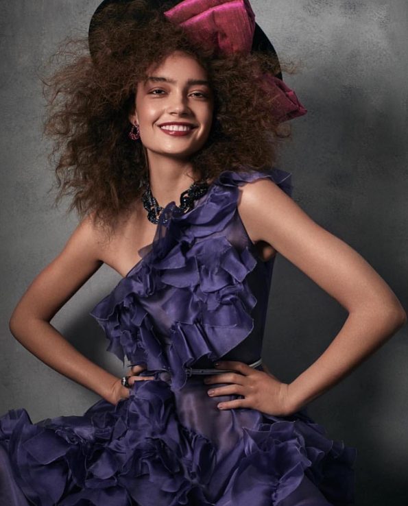 Cabelo frisado: confira dicas de como cuidar melhor dos seus fios