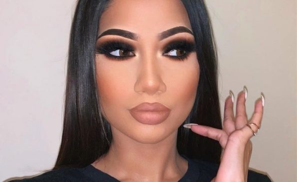 Maquiagem preta: 35 inspirações e passo a passo para aprender já