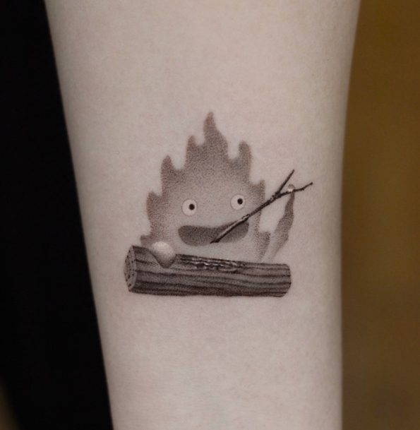 Tatuagem de fogo: 60 inspirações + significado desse poderoso elemento