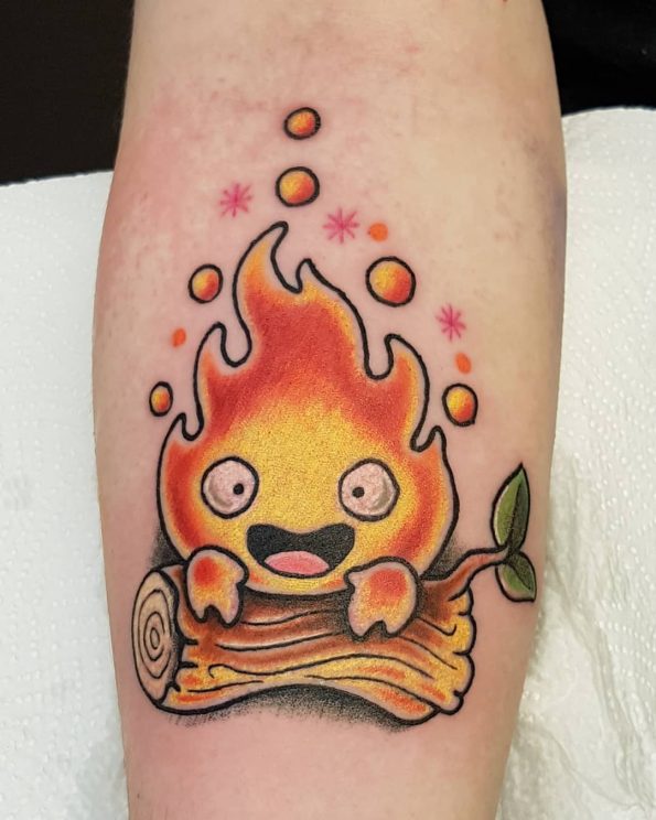 Tatuagem de fogo: 60 inspirações + significado desse poderoso elemento