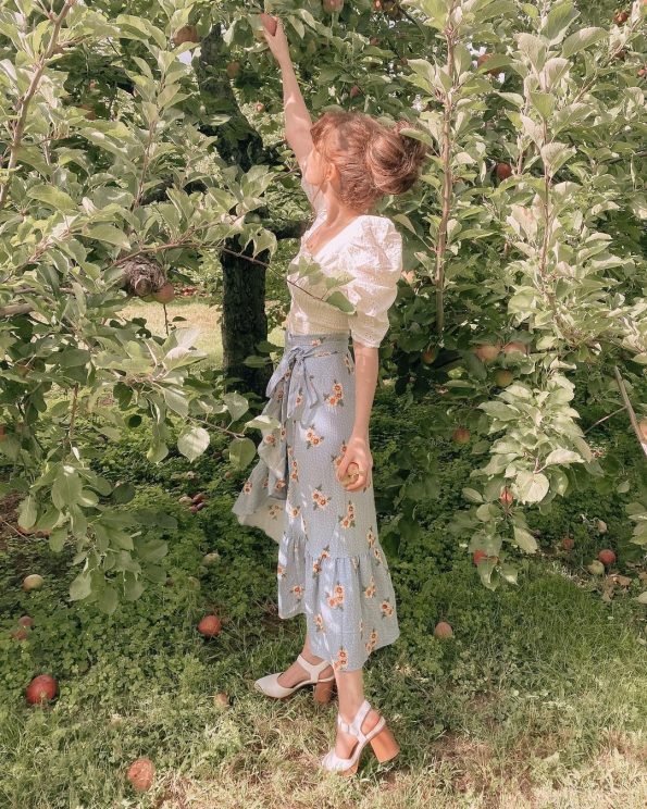 Cottagecore: o que é, características e looks maravilhosos dessa estética