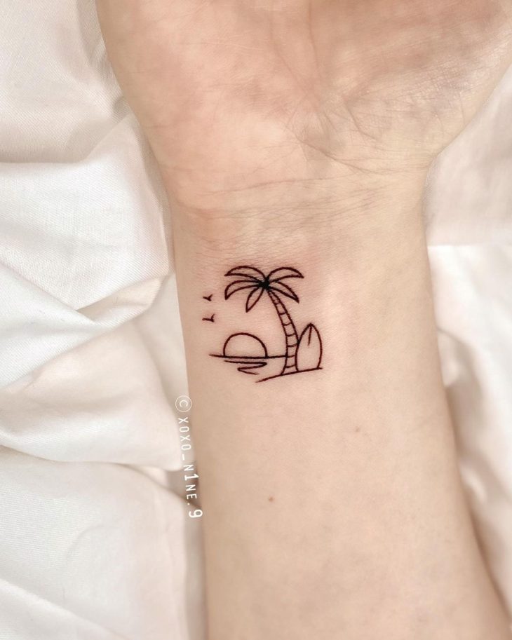 Tatuagem de praia: 45 ideias pra você que ama mar, sol e areia