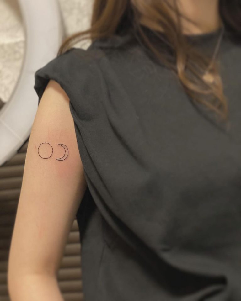 Tatuagem de fases da lua: 80 ideias supercriativas para fazer a sua Tatuagem de fases da lua: 80 ideias supercriativas para fazer a sua