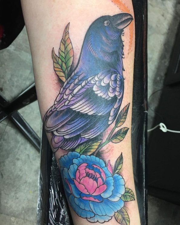 Tatuagem de corvo: 50 ideias para uma arte repleta de misticismo