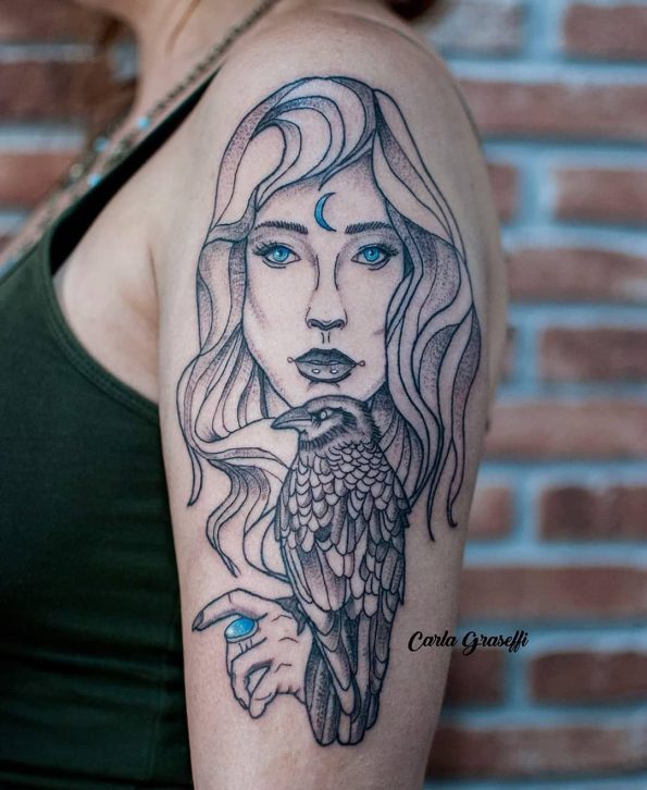 Tatuagem de corvo: 50 ideias para uma arte repleta de misticismo