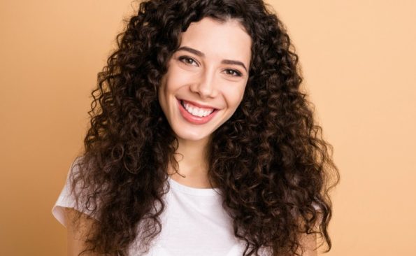 Castanho natural: descubra a numeração usada + 20 inspirações lindas