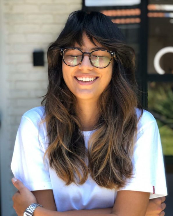 Franja longa: 25 fotos desse corte e tutoriais para renovar o visual