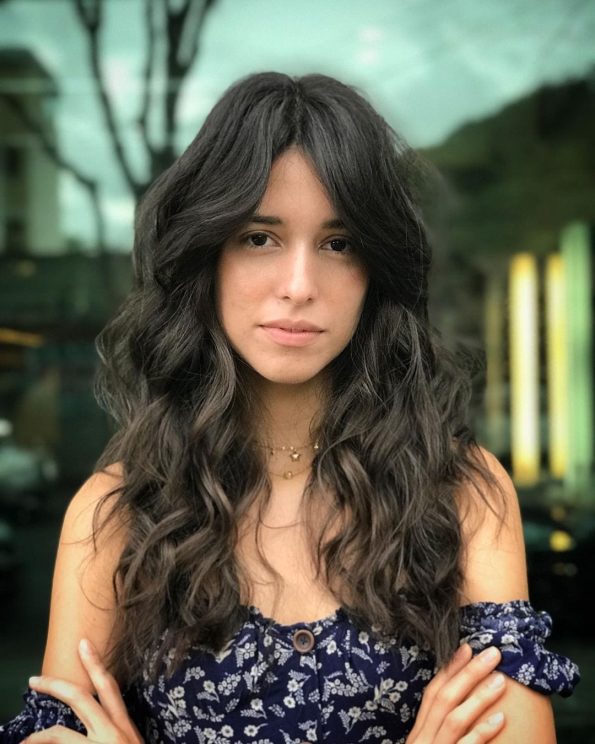 Franja longa: 25 fotos desse corte e tutoriais para renovar o visual