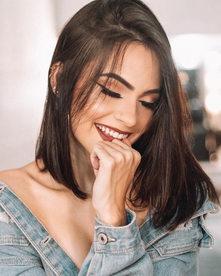 Long bob liso: 40 motivos para se tornar adepta a esse corte