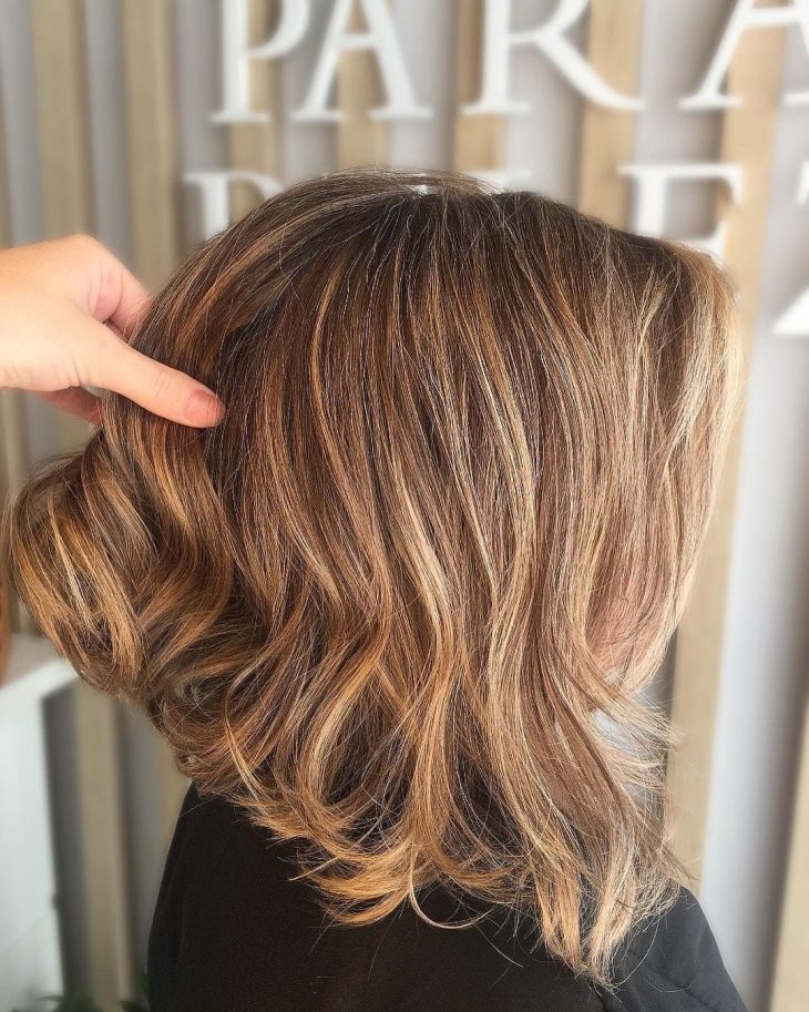 Mechas douradas: 30 fotos + tutoriais perfeitos para mudar o visual