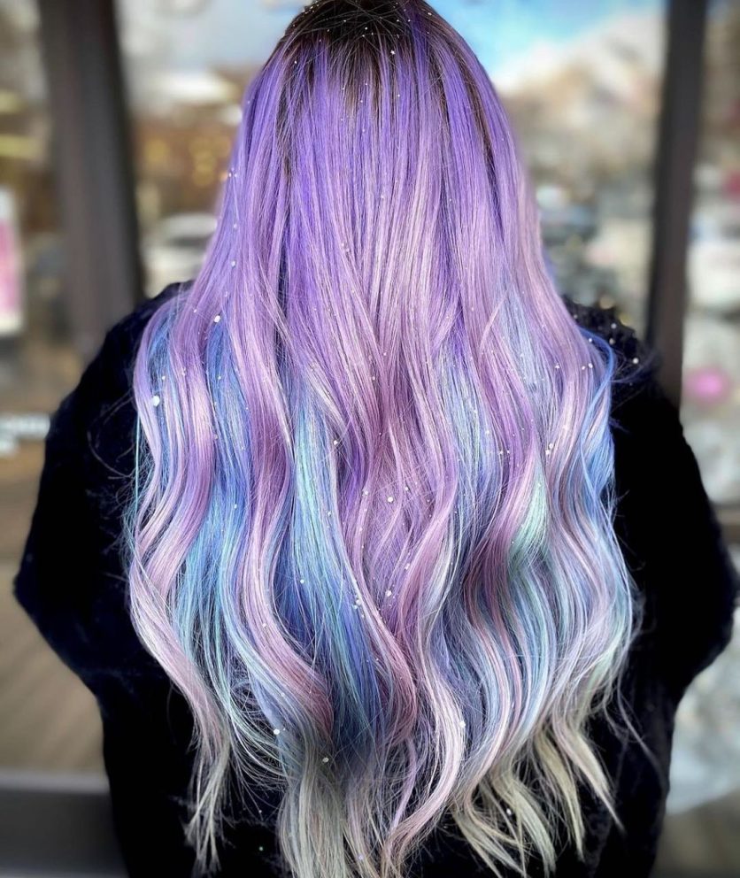 Mechas roxas: 30 fotos + 4 tutoriais para tirar o visual do óbvio