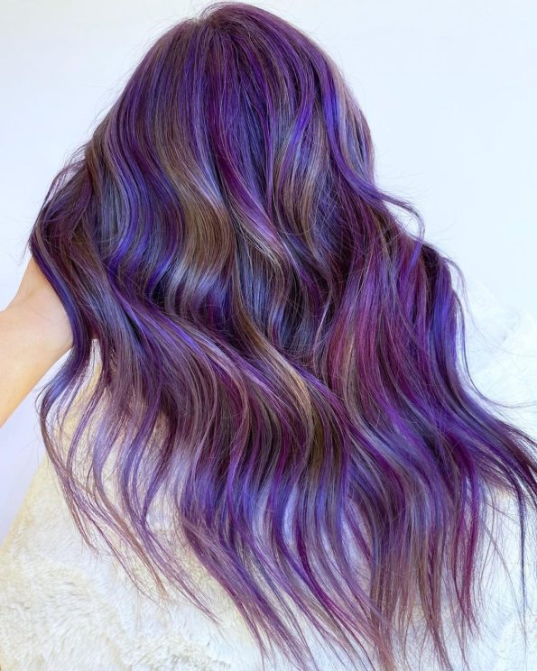 Mechas roxas: 30 fotos + 4 tutoriais para tirar o visual do óbvio