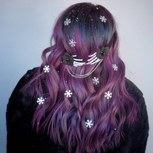 Mechas roxas: 30 fotos + 4 tutoriais para tirar o visual do óbvio