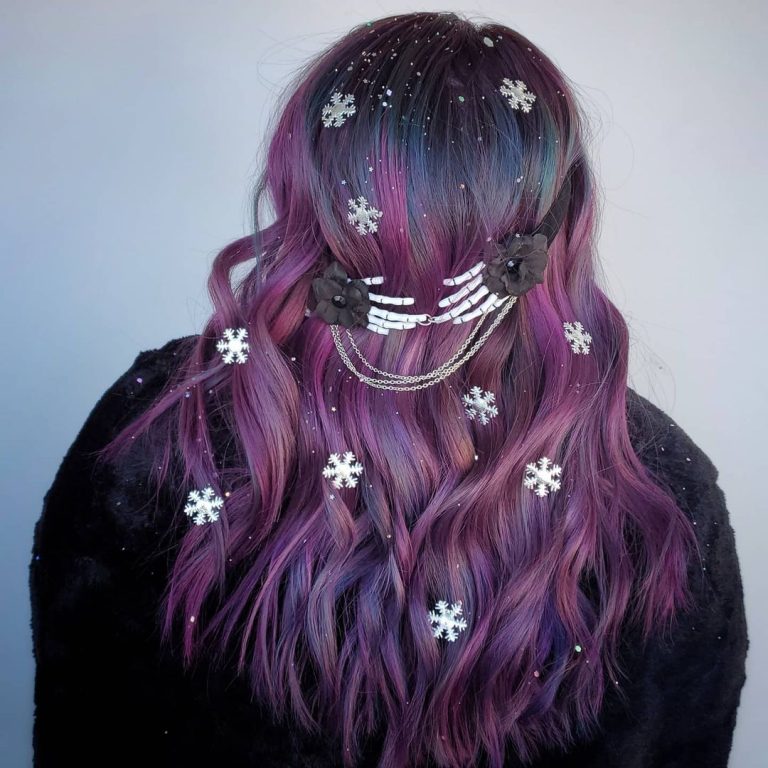 Mechas roxas: 30 fotos + 4 tutoriais para tirar o visual do óbvio