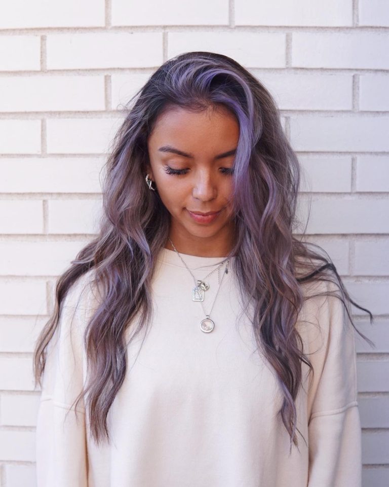 Mechas roxas: 30 fotos + 4 tutoriais para tirar o visual do óbvio
