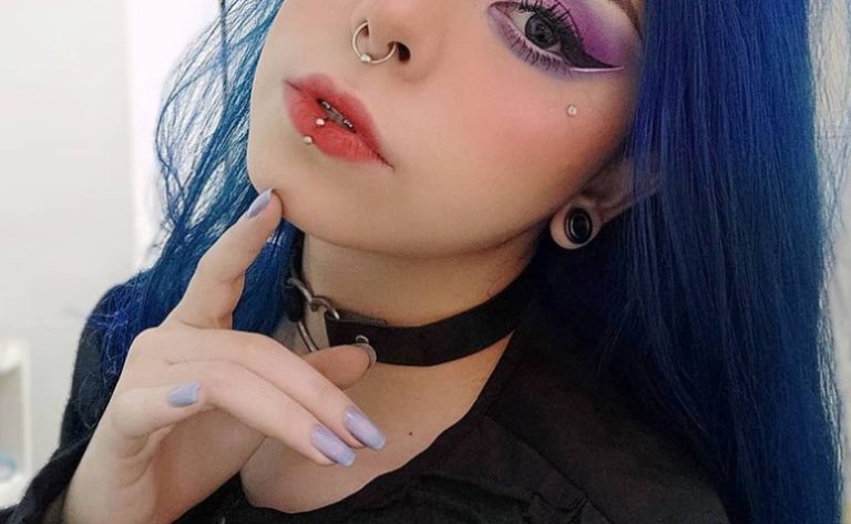 Piercing labret: 15 inspirações, vídeos e dicas da body piercer