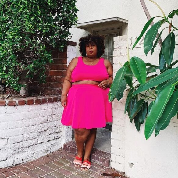 Saia rosa: 30 looks arrasadores + opções para chamar de sua