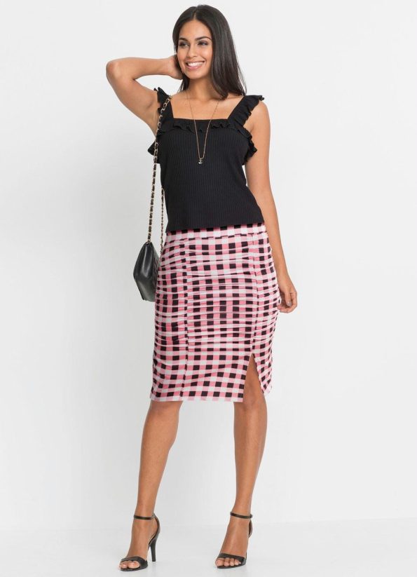 Saia rosa: 30 looks arrasadores + opções para chamar de sua