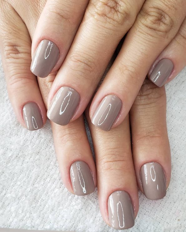 Unhas claras: 70 modelos para você investir em um tom mais delicado