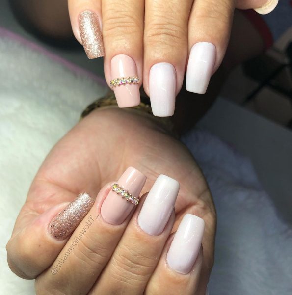 Unhas claras: 70 modelos para você investir em um tom mais delicado