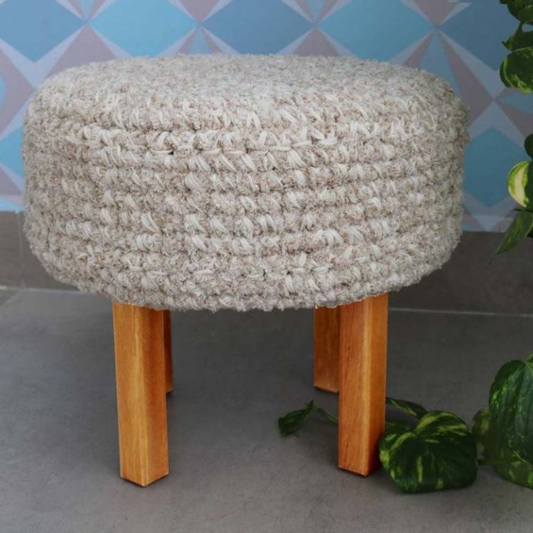 Puff de crochê: 20 modelos e 5 tutoriais desse item decorativo incrível
