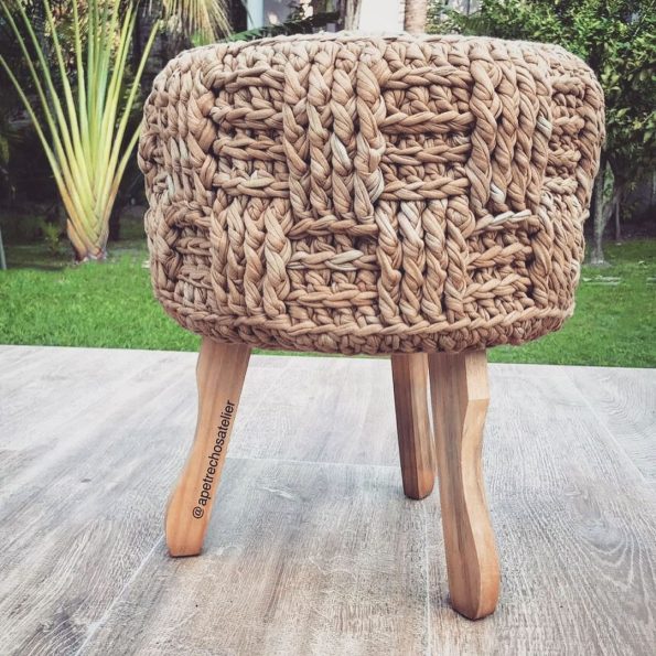 Puff de crochê: 20 modelos e 5 tutoriais desse item decorativo incrível