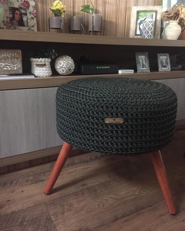 Puff de crochê: 20 modelos e 5 tutoriais desse item decorativo incrível