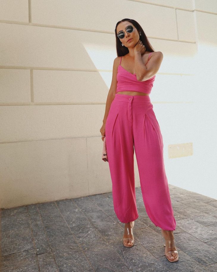 Calça larga: 50 looks superbonitos e confortáveis para apostar nessa peça