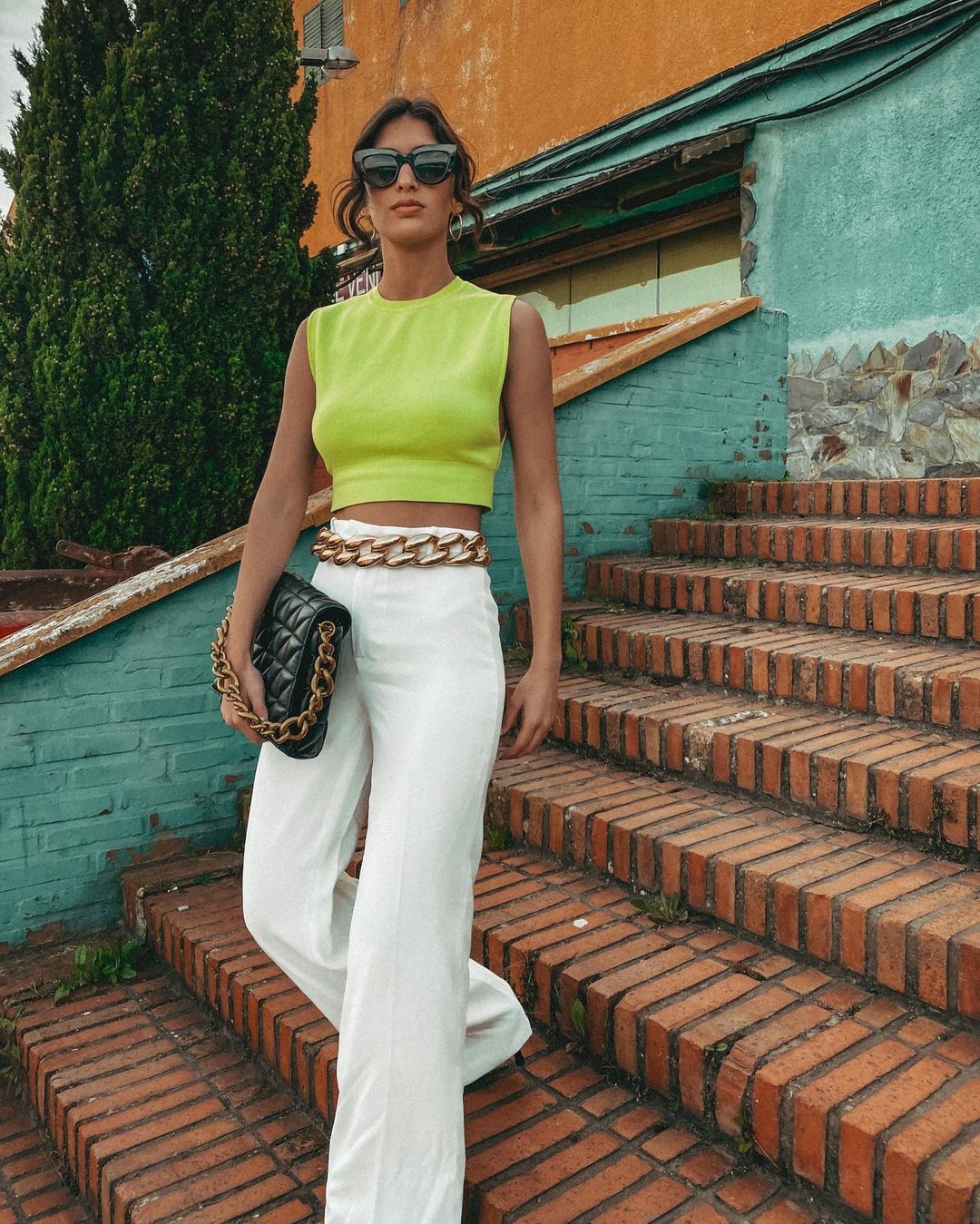 Looks com Cropped 2024: Inspirações, Tendências e Fotos